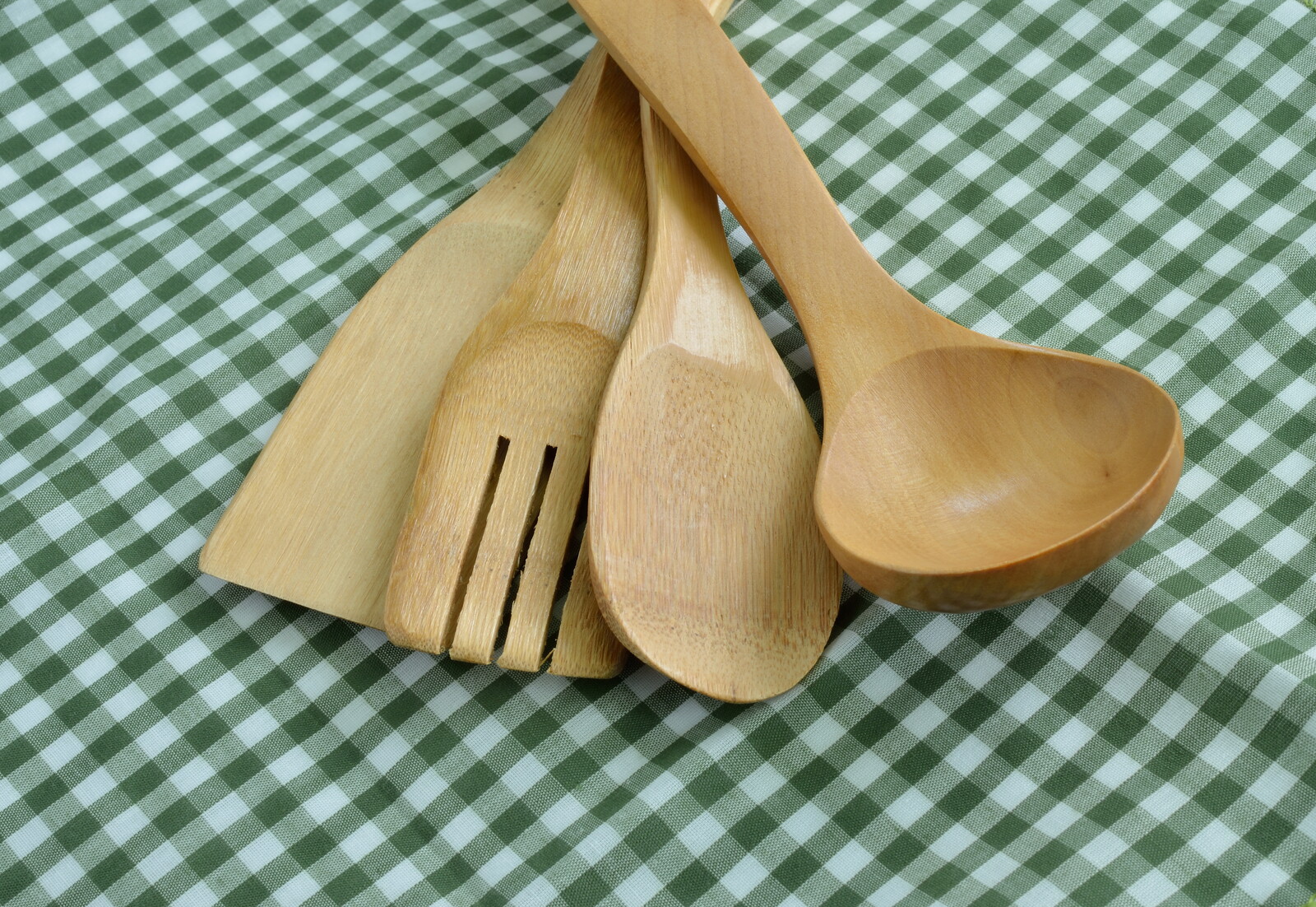 The 11 Must-Have Kitchen Essentials - My Kitchendom